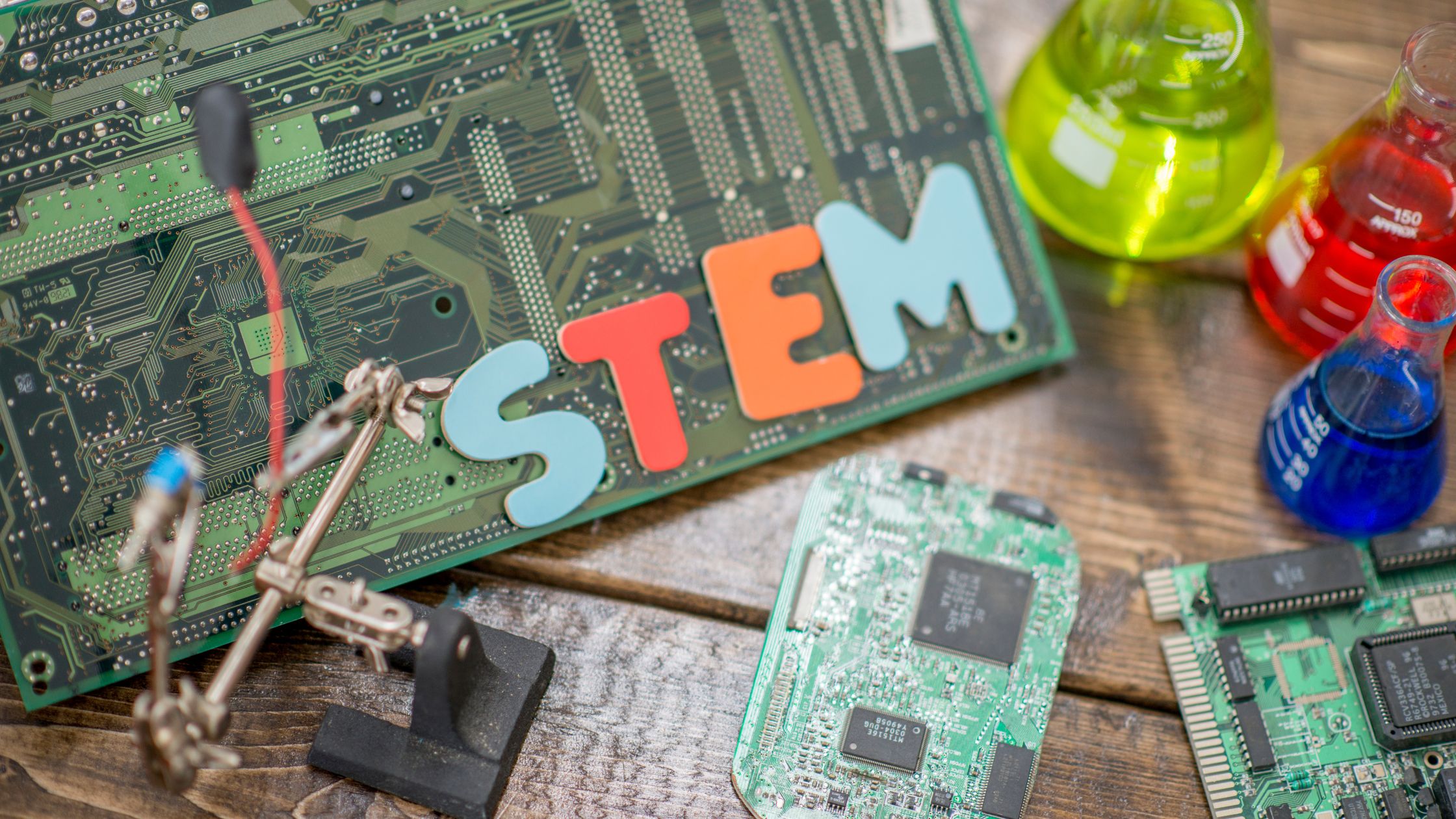 Careers for STEM: Job Outlook & Hiring Trends - Career Connections Center